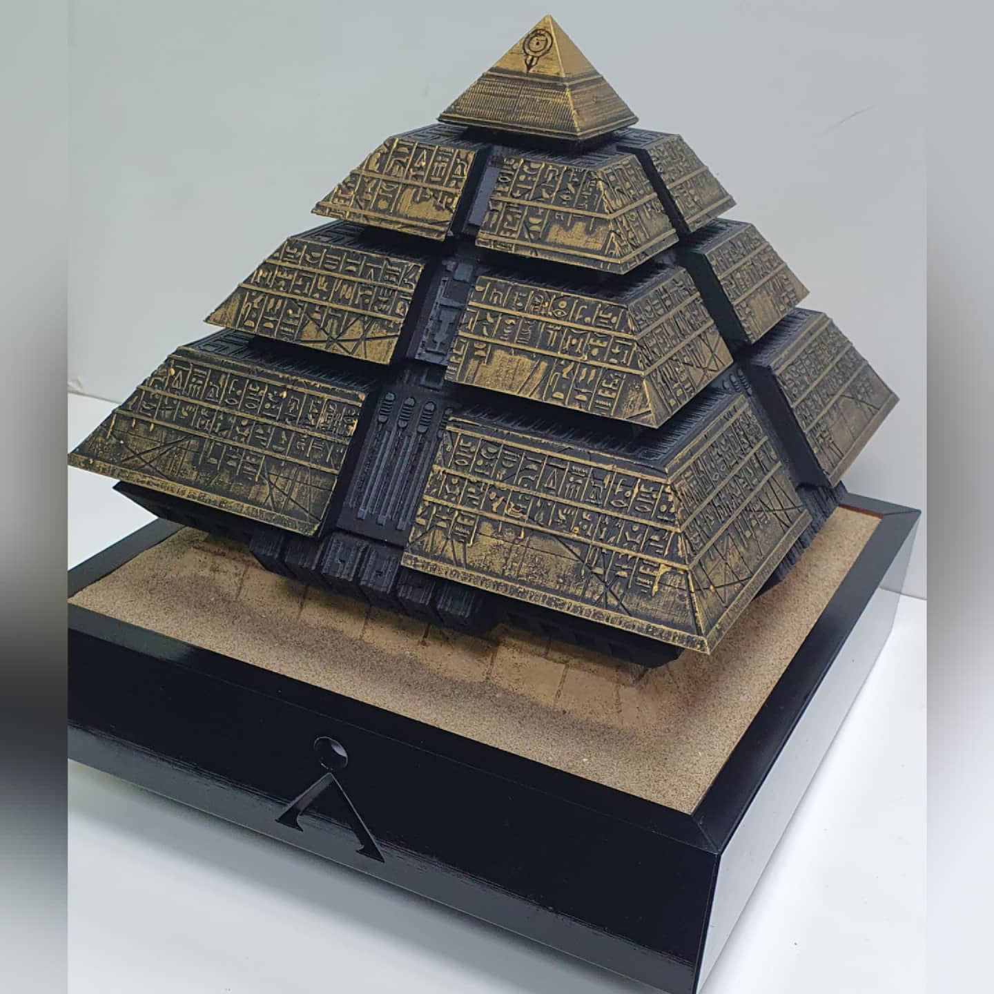 3D printed Stargate Pyramid by community member 3D print & Paint ...