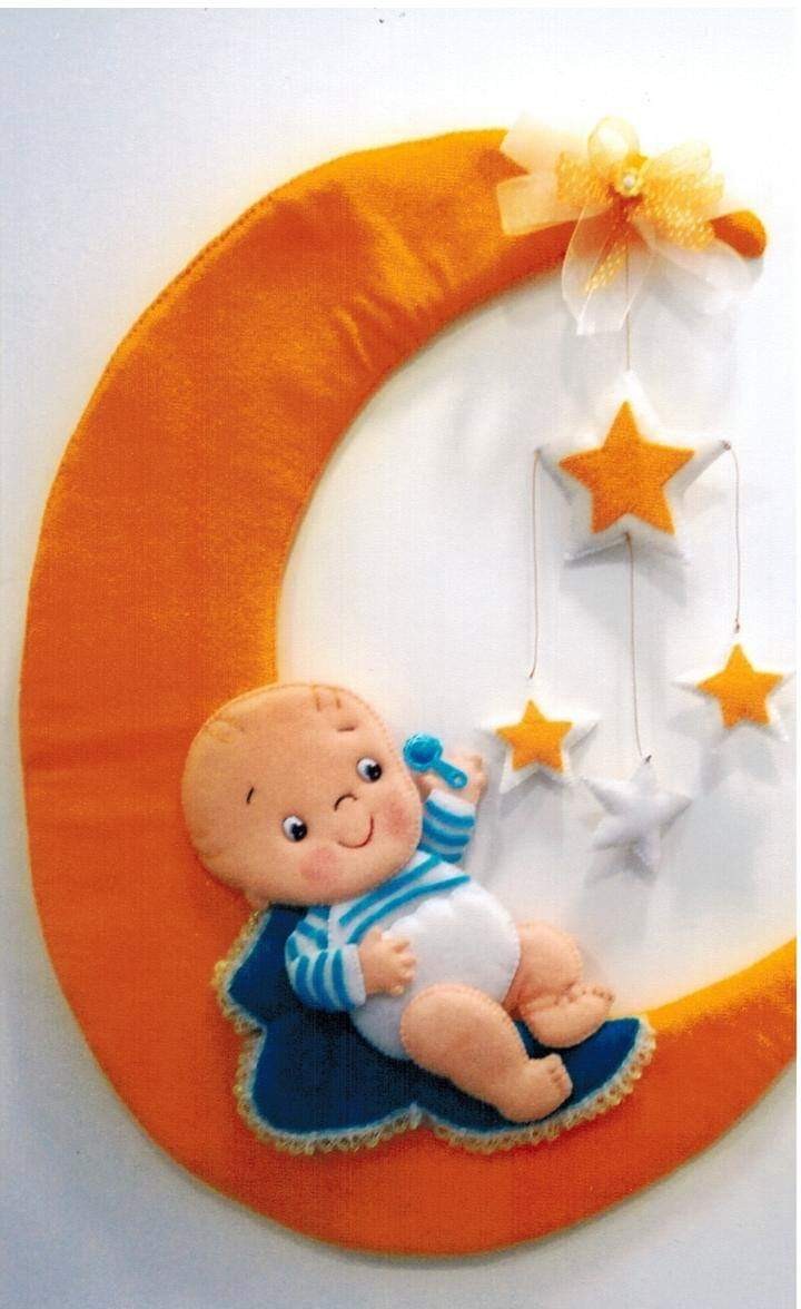 Eu Amo Artesanato: Enfeite de Parede Bebe na Lua em Feltro com Molde