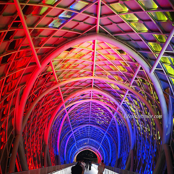 Colorful Saloma Link Bridge, Latest attraction in Kuala Lumpur