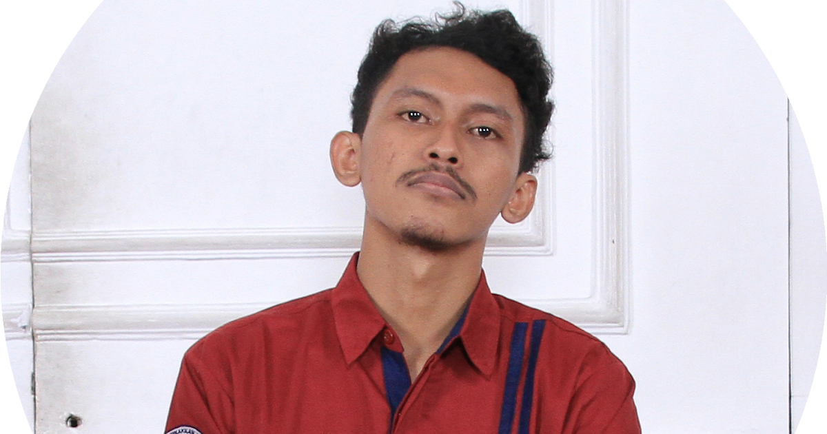 - DEWAN PERWAKILAN MAHASISWA FEB UDINUS