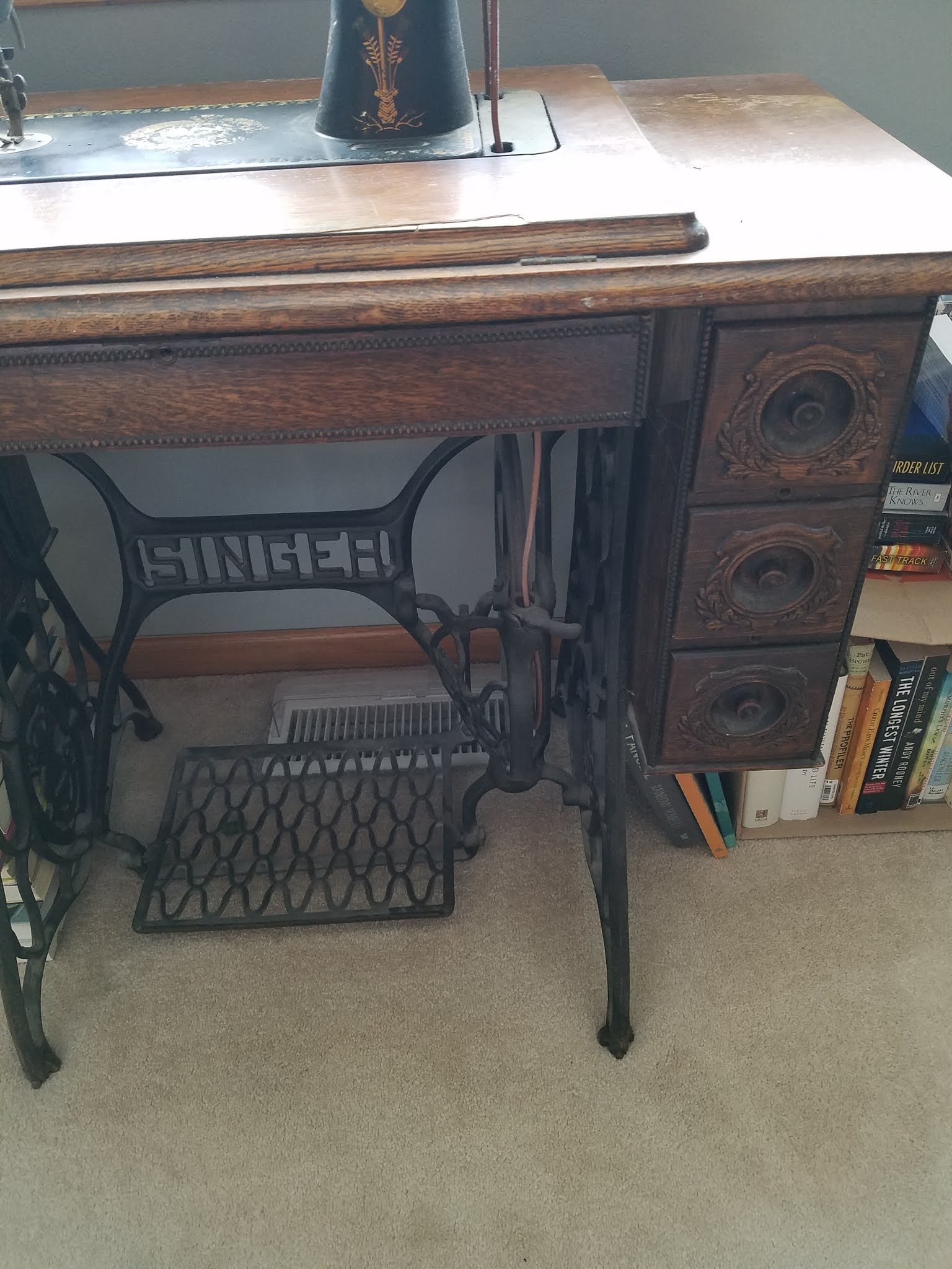 Susan Sews: Sewing Machines Then and Now