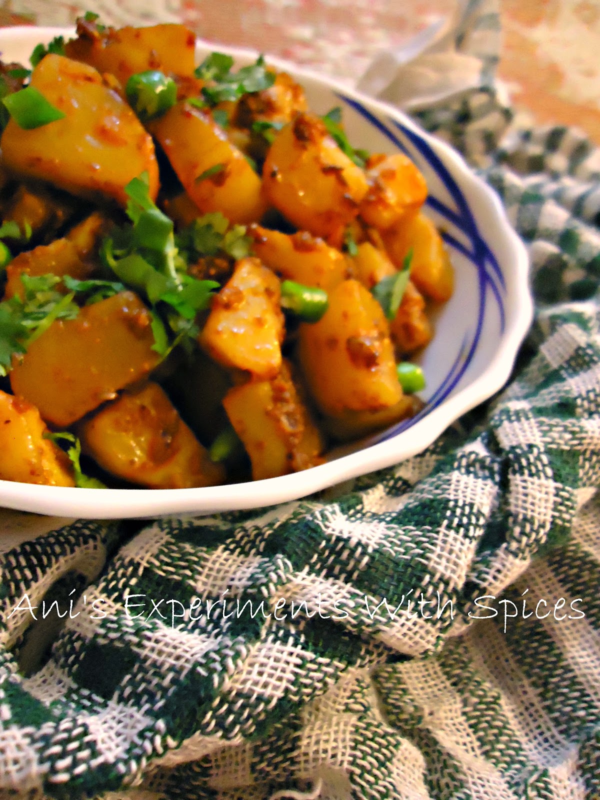 Ani's Experiments With Spices: Sukha Chatpata Aloo (Spicy Dry Potatoes ...