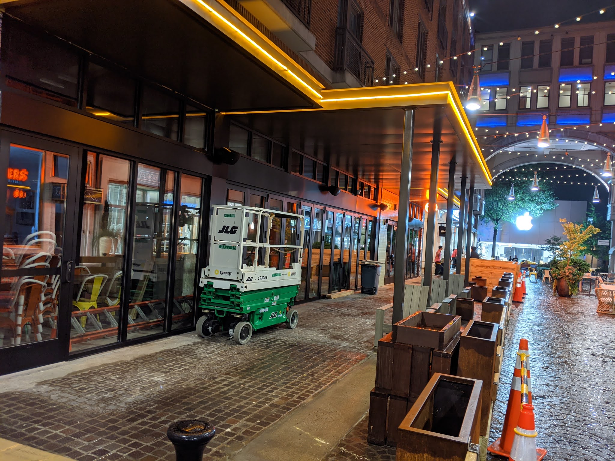 Robert Dyer @ Bethesda Row: Hawkers sign lit at Bethesda Row