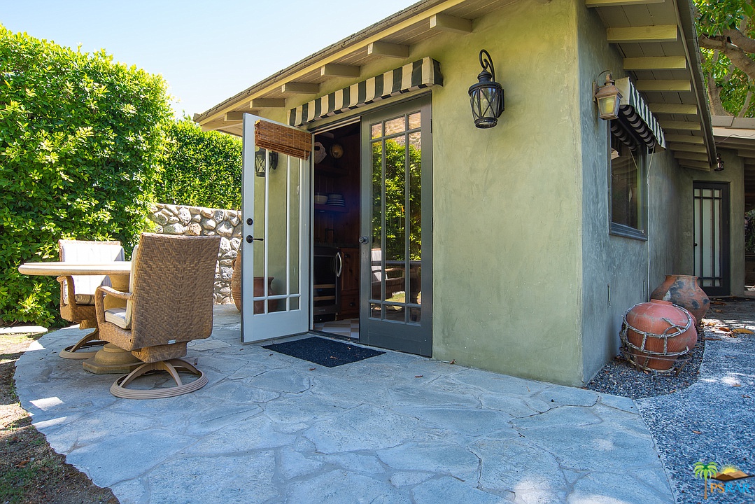 Sweet House Dreams: Rose Cottage, 1937 Cottage in Palm Springs, California