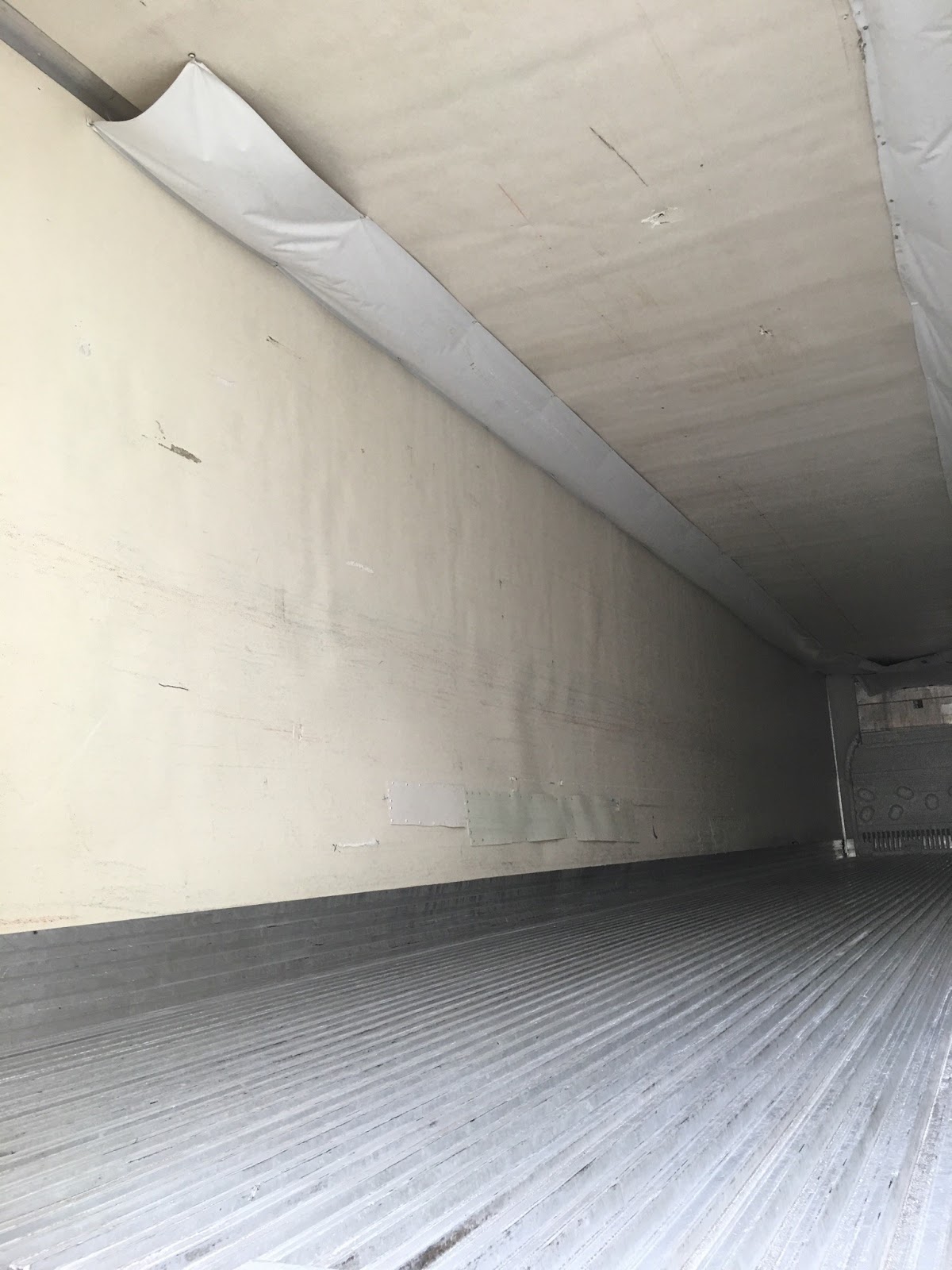 FOR SALE: Utility R3000 with ThermoKing and Carrier Reefers