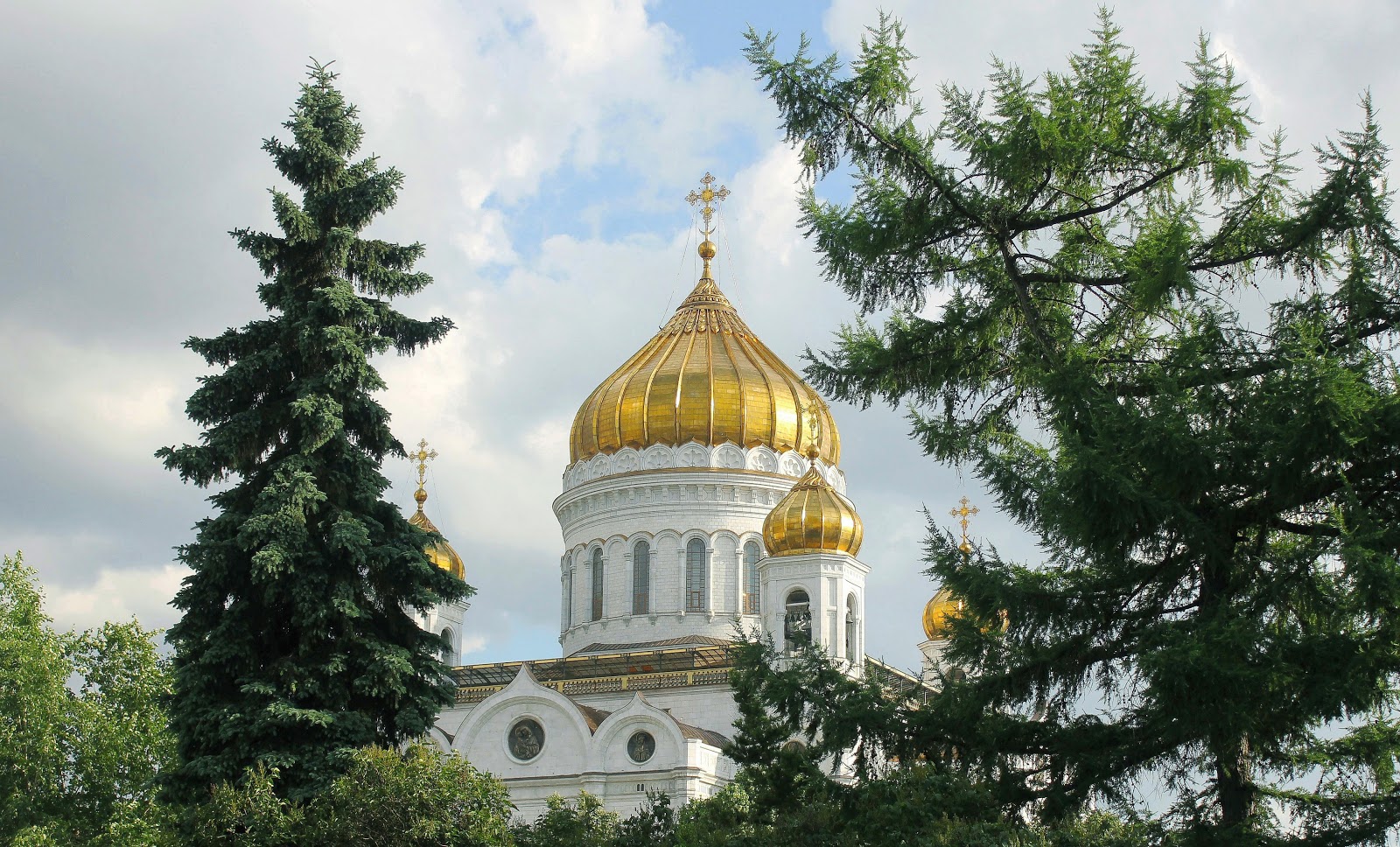 Travel & Adventures: Moscow, Russia, four seasons. The Nature of Moscow ...