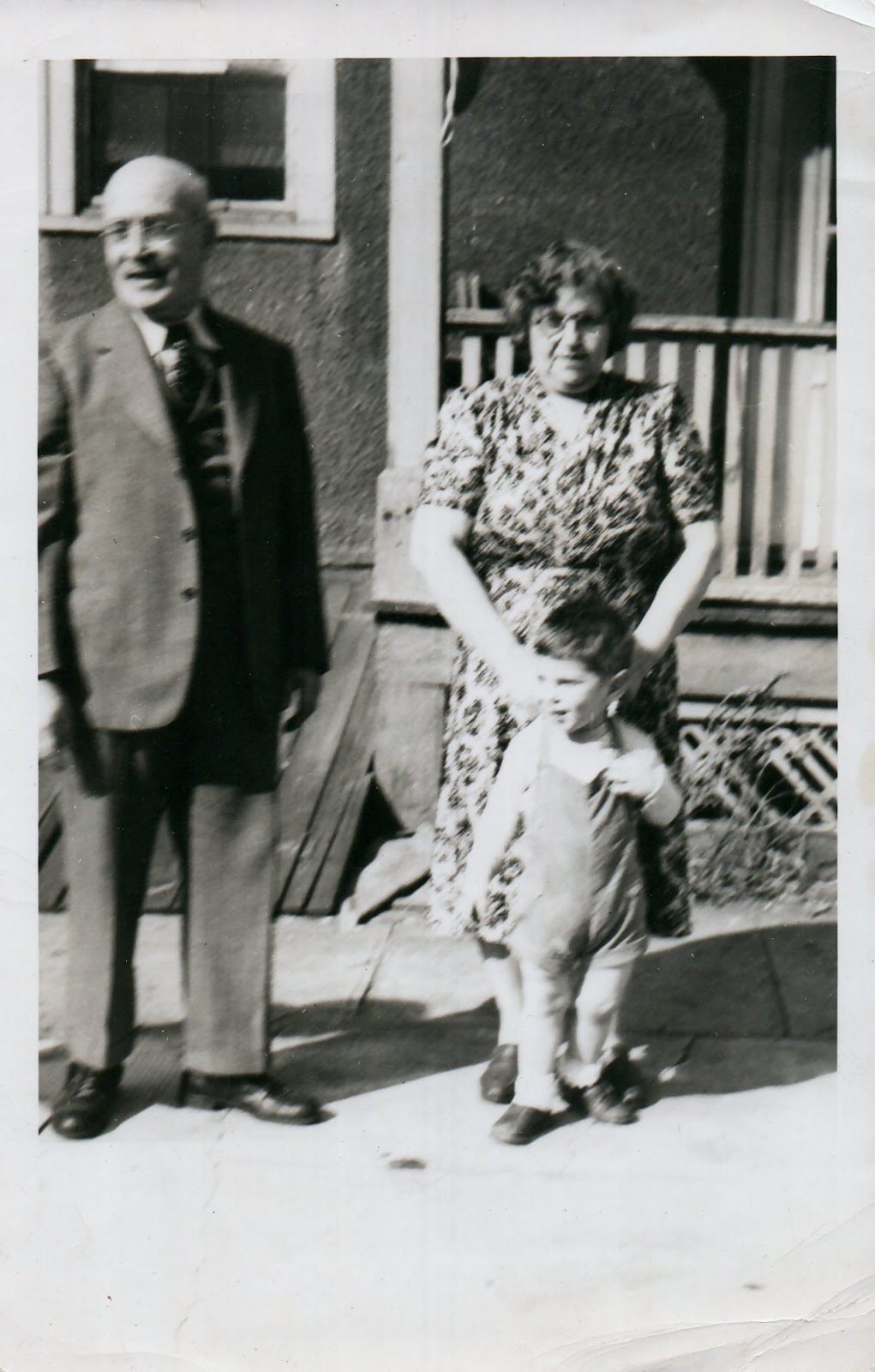 Jonathan Kantrowitz Autobiography: Family background