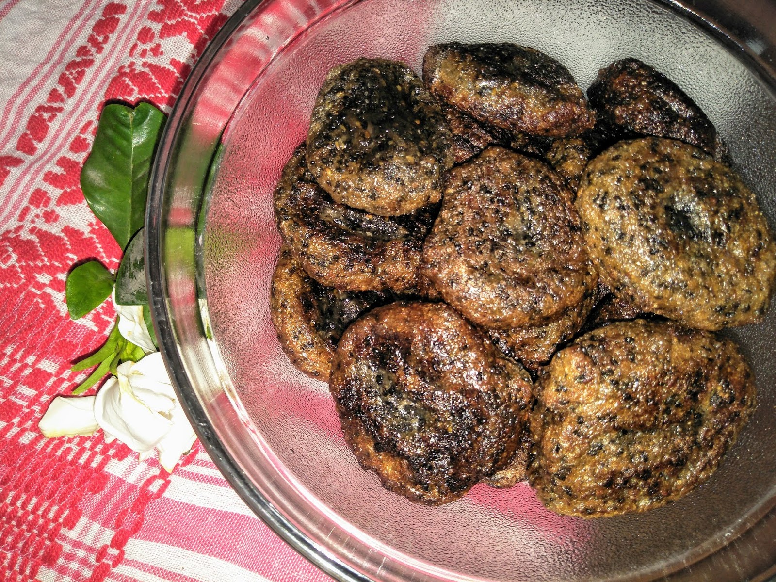Assamese Til Aru Bora Saulor Tel Pitha Sticky Rice And Black Sesame Seeds Fritters