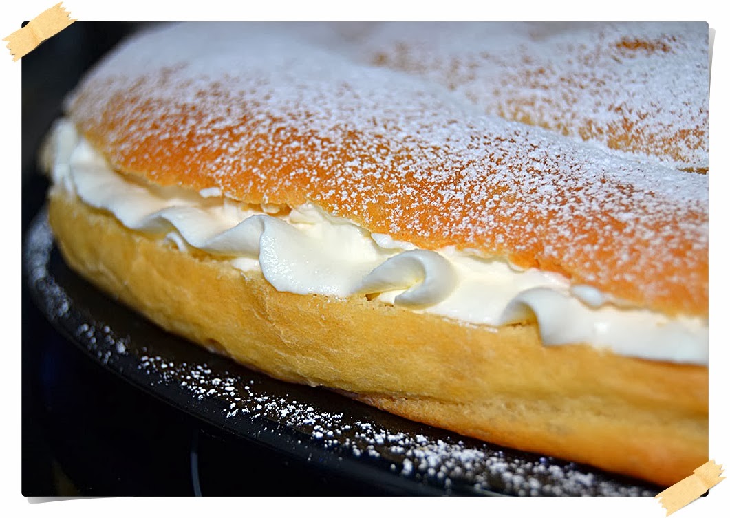 Do It Yourself!: Ensaimada grande rellena de nata