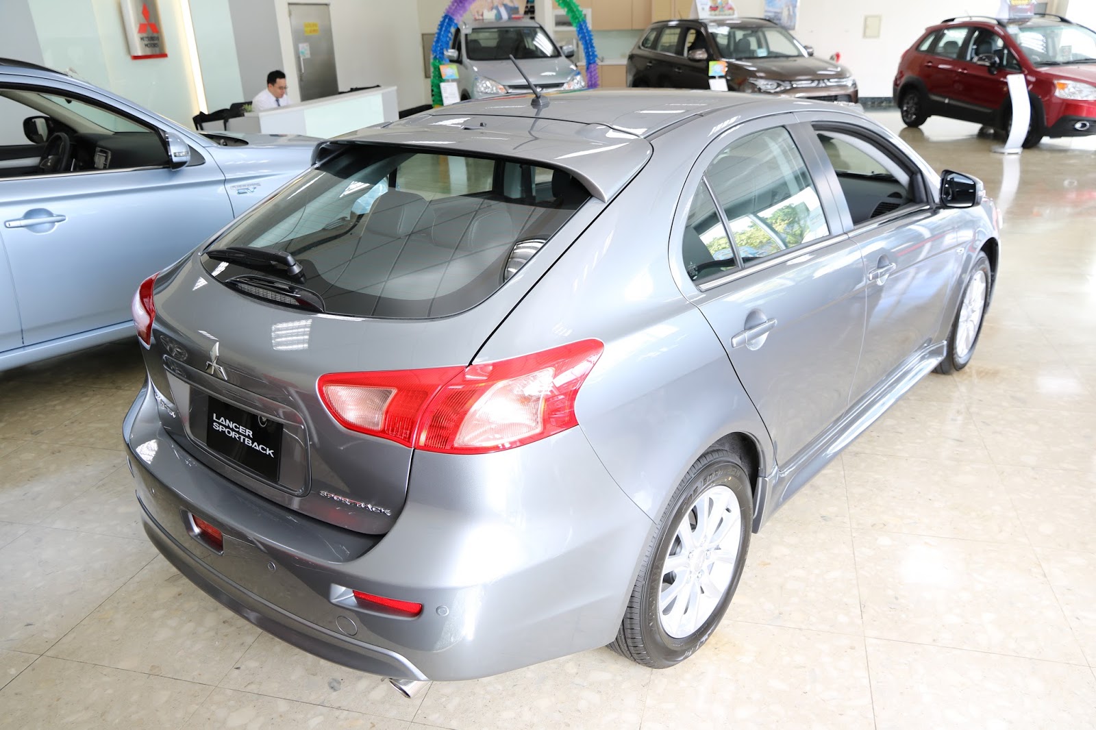 兜風歡樂時光: LANCER SPORTBACK 2016 新車到