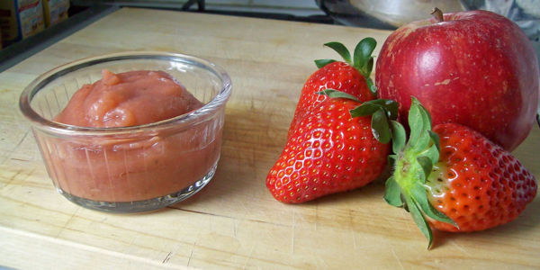 Les fonds de tiroir de Nadège: Purée de fraises et de pommes