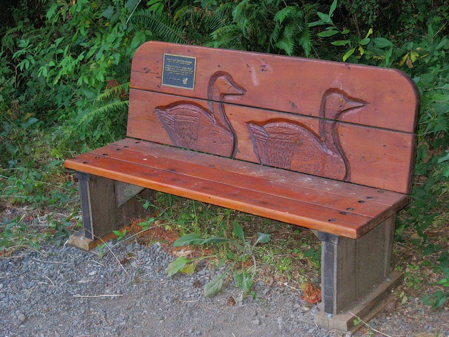 benchsite: Sunny bunny Easter benches