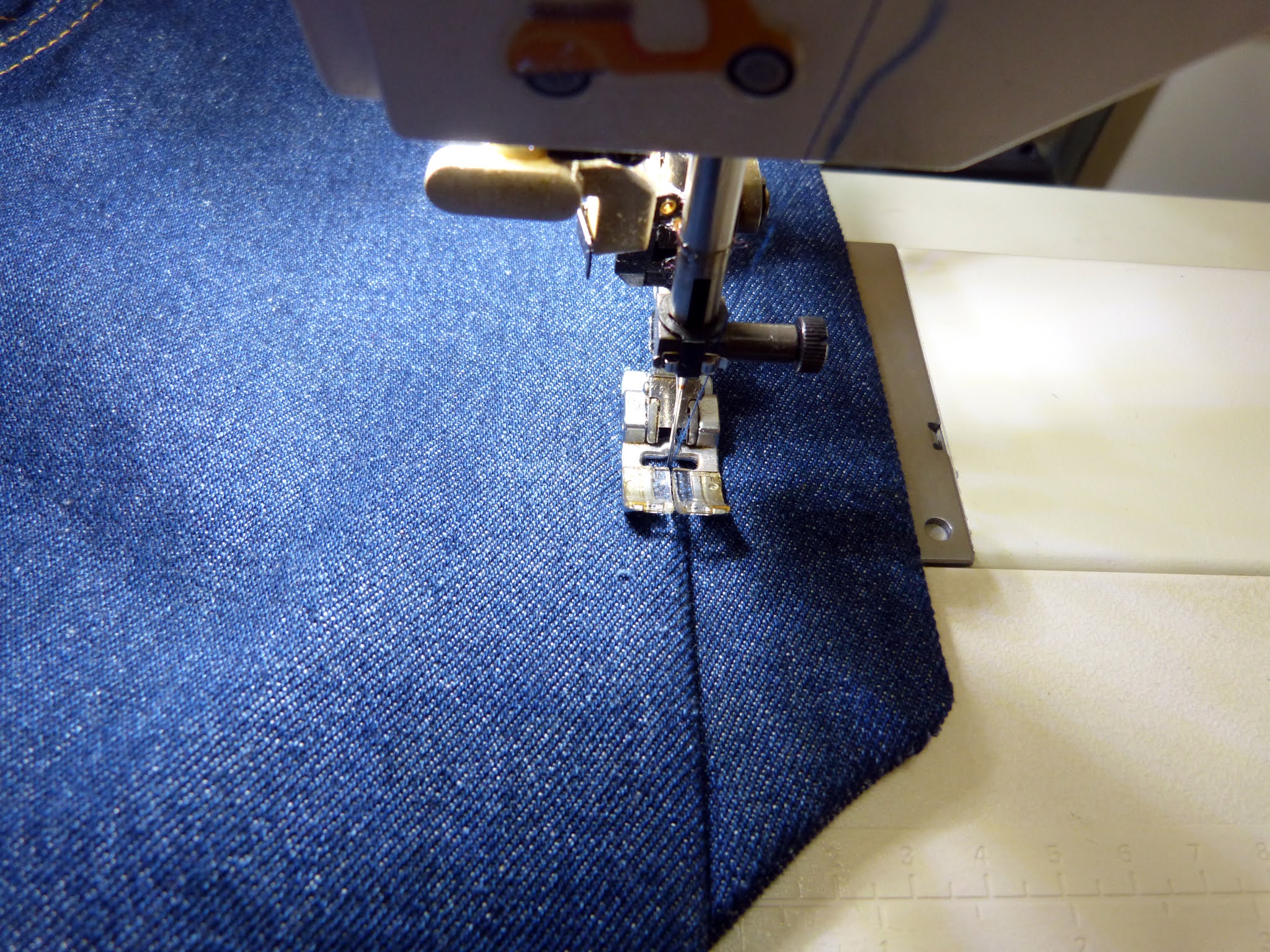 Confecciona tus propios vaqueros en casa