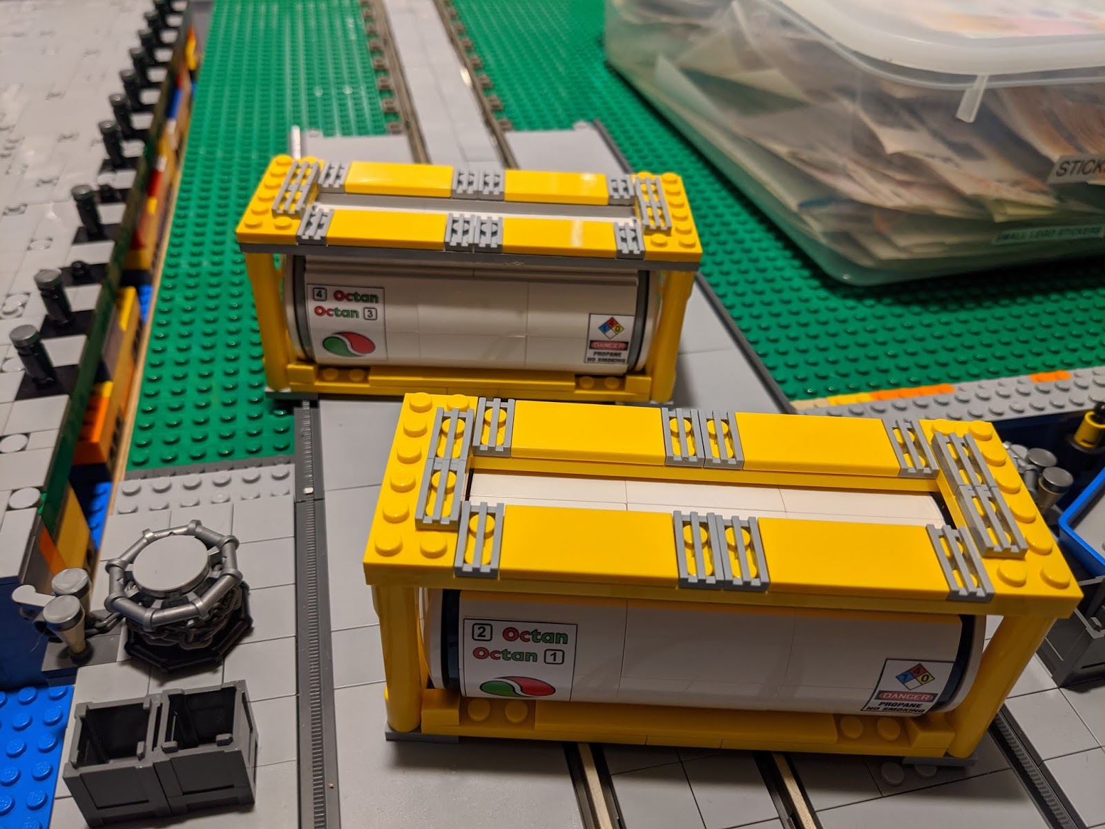 Matt's Lego fun: Some containers I have built for the ships, trains and ...