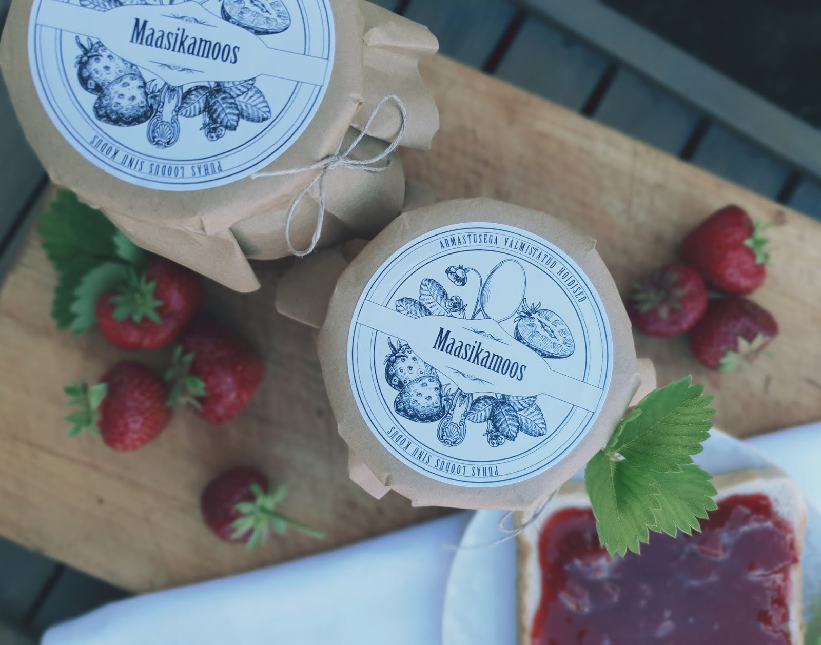 Kaksteist kuud: Sildid hoidistele - Maasikamoos