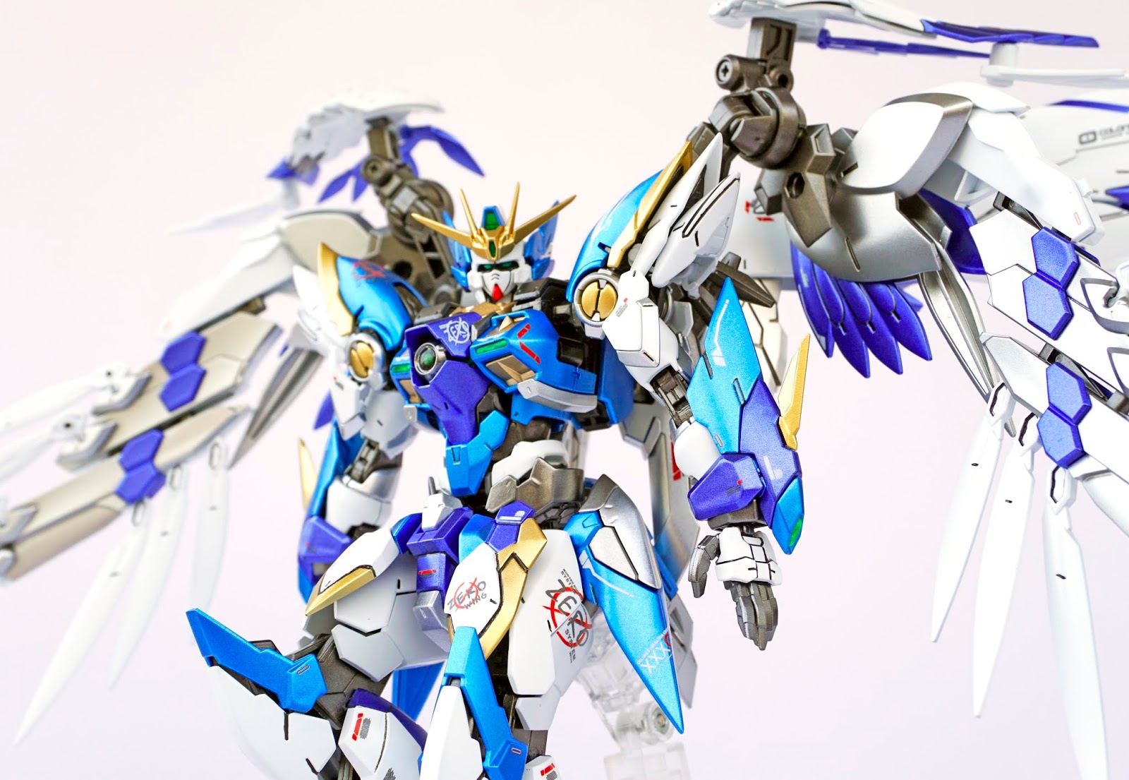 Custom Paint : MG 1/100 Hi-res Wing Zero Gundam