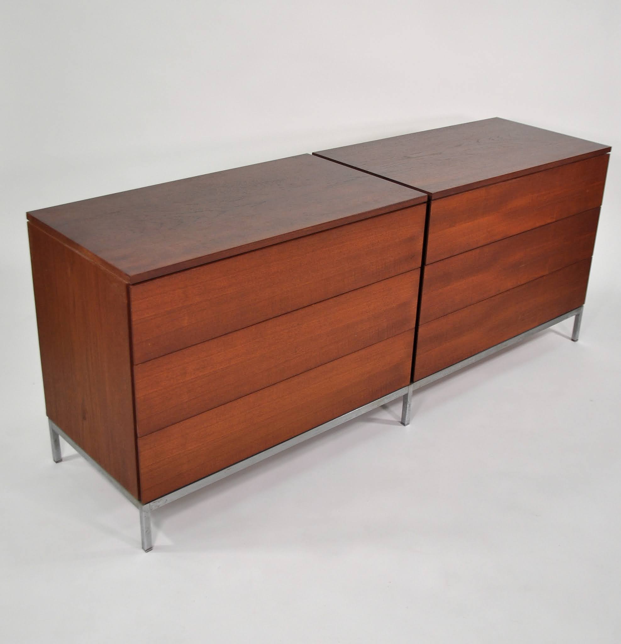 SELECT MODERN: Florence Knoll for Knoll Associates Walnut and Chromed ...