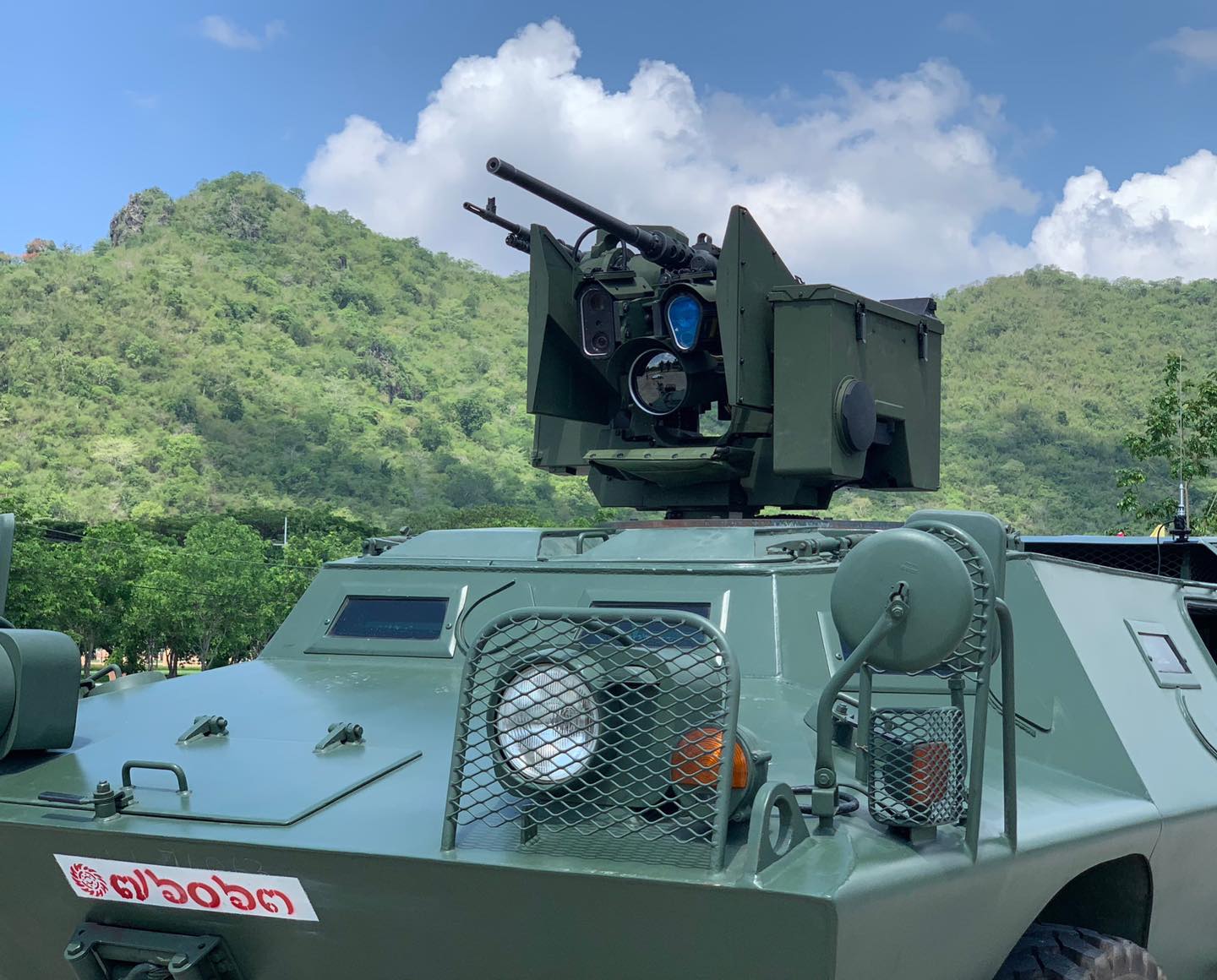 AAG_th บันทึกประจำวัน: กองทัพบกไทยทดสอบรถเกราะล้อยาง V-100 ติดป้อมปืน Remote ใหม่