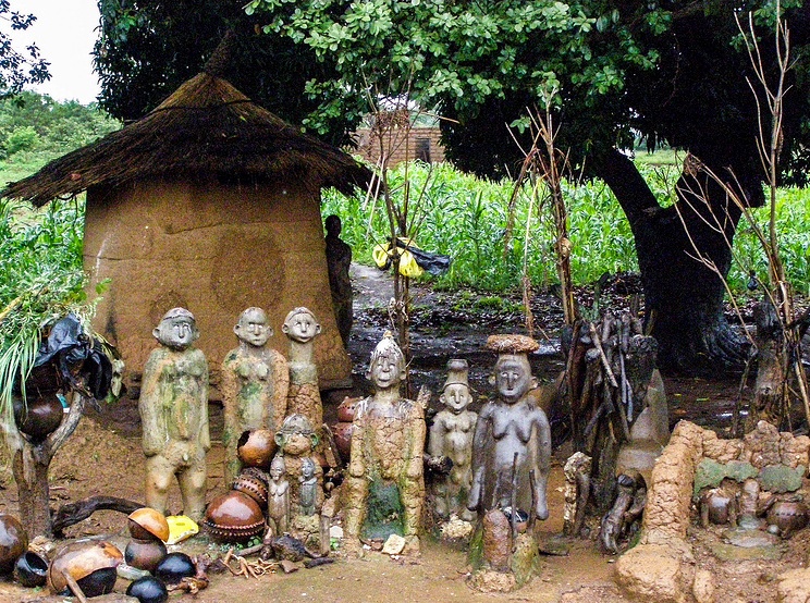 Todos juntos: LO QUE DICEN LAS RELIGIONES: RITUALES SAGRADOS