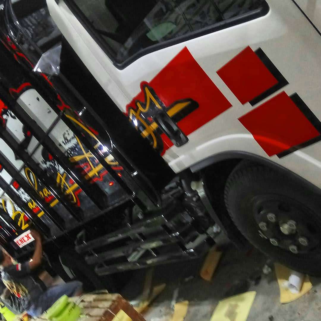 Modif Truck Canter Full Cuting Sticker Keren