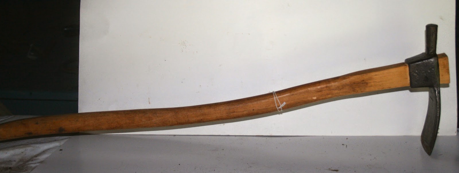 Tyrconnell Heritage Society: Toolbox Tuesdays - The Adze