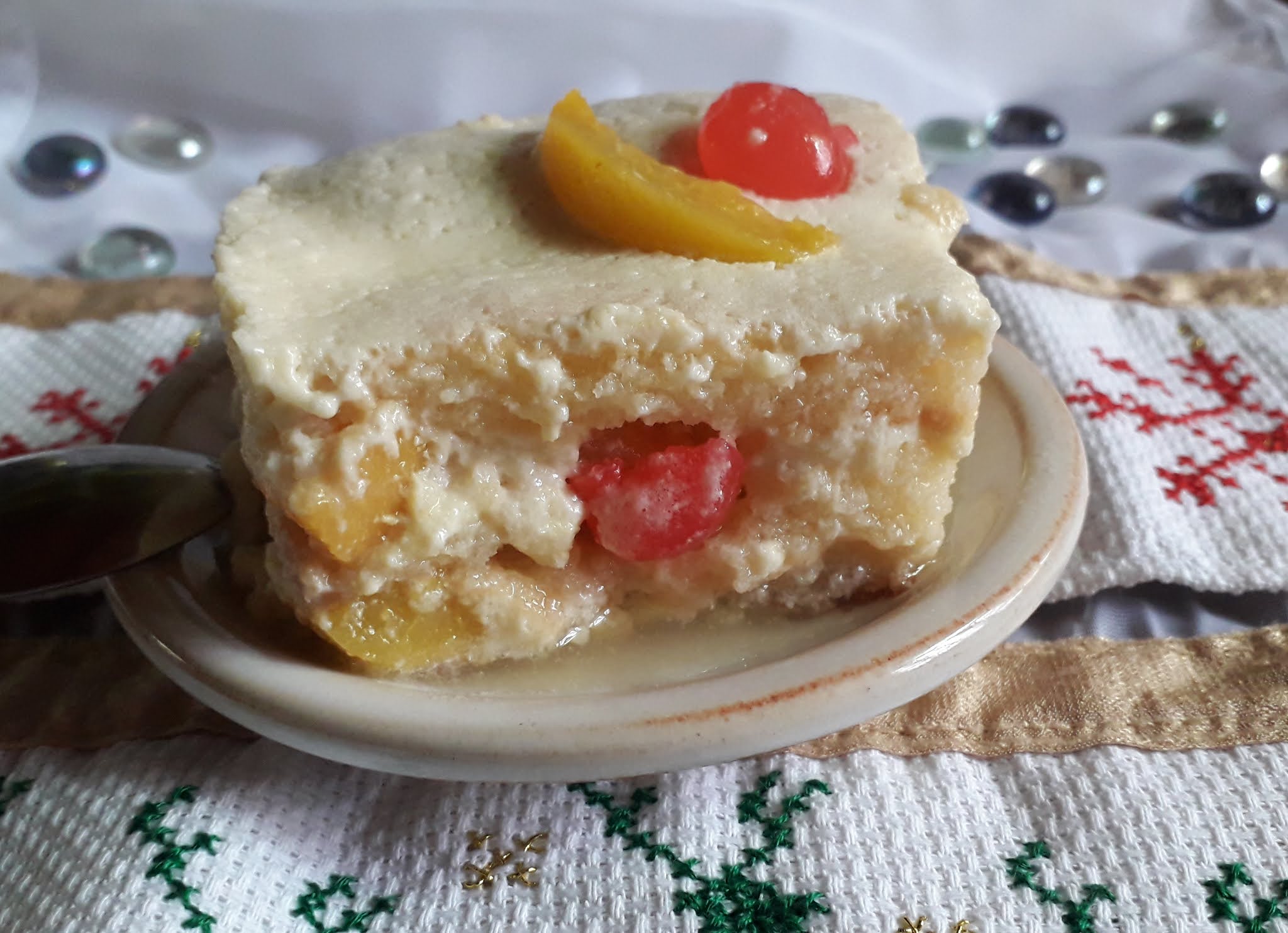 ANIS & PAPELON: Torta fría de frutas de la tía Esther