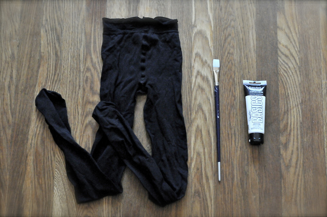 How to - Skeleton tights DIY - Fashionmylegs : The tights and hosiery blog