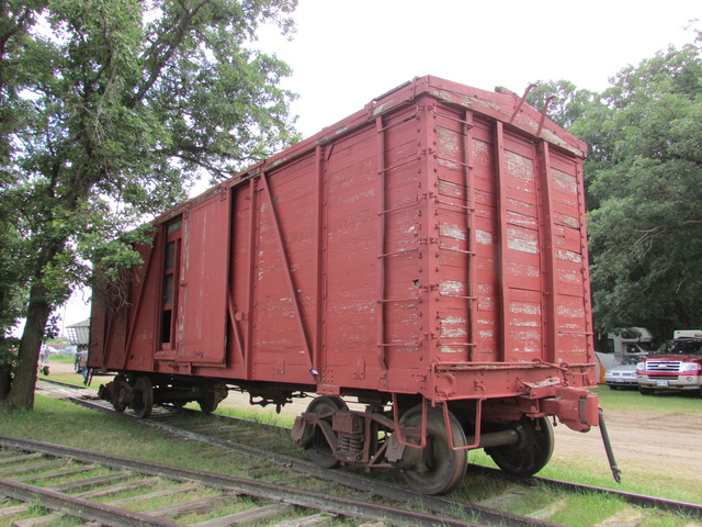 CP Rail Manitoba & Minnesota Subdivision: Fowler Boxcar, Inside and Out