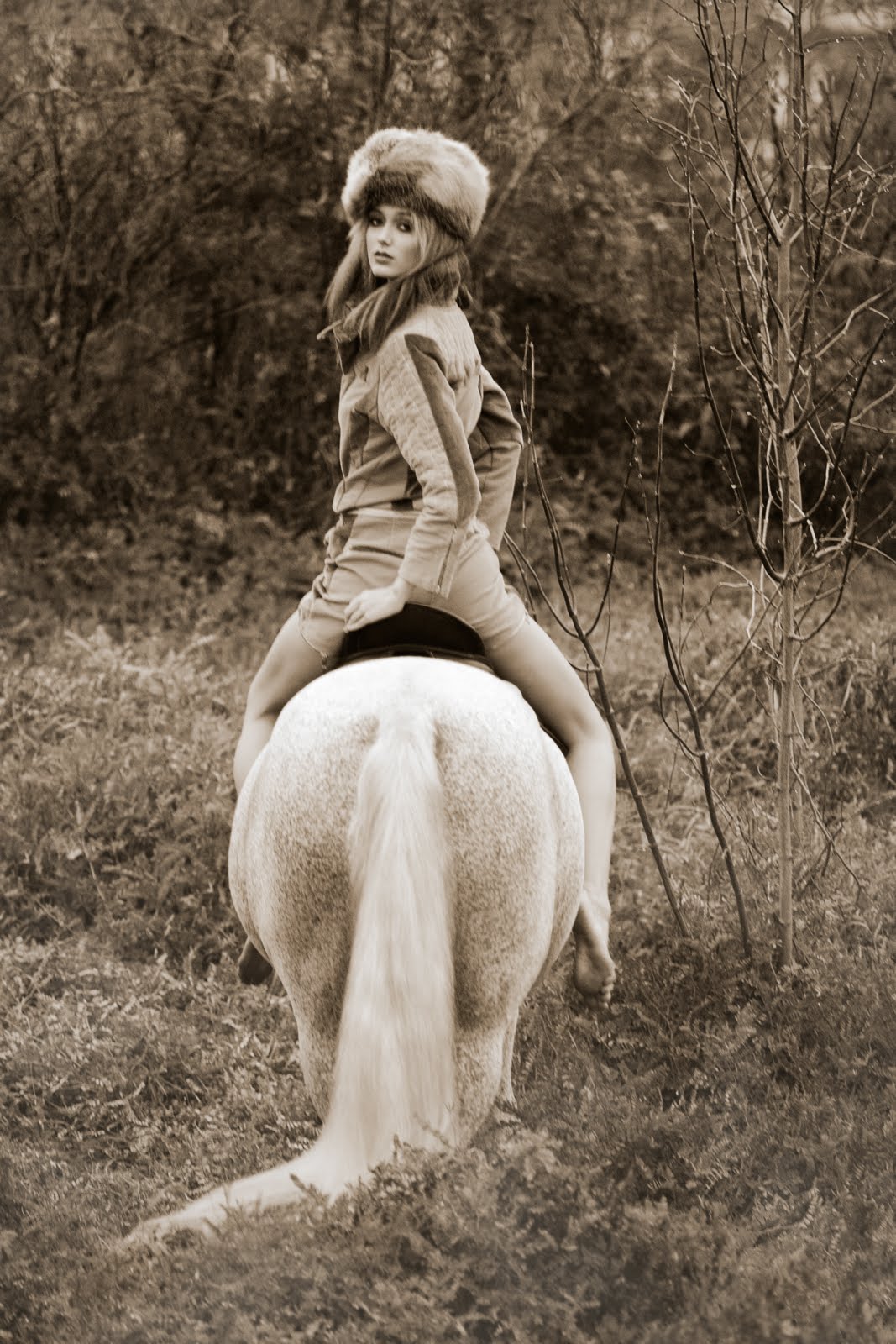 Le Petit Connaisseur de la Mode: Editorial: Elle Williams by Ingrid ...