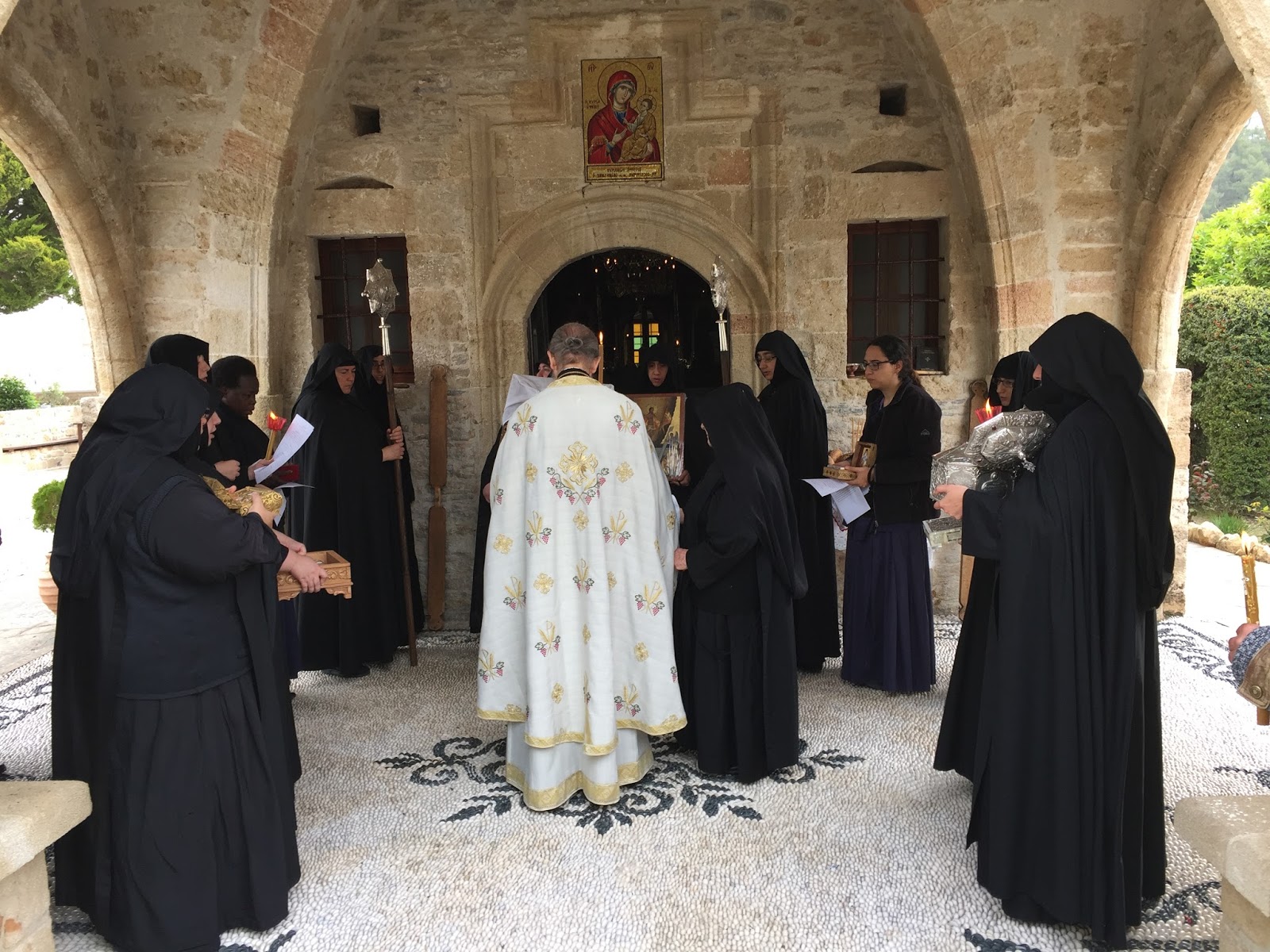 ΙΕΡΑ ΜΟΝΗ ΠΑΝΑΓΙΑΣ ΥΨΕΝΗΣ: Αγιασμός με Ιερά Λείψανα