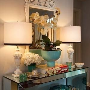 Alabaster Lamps: Classic Decor
