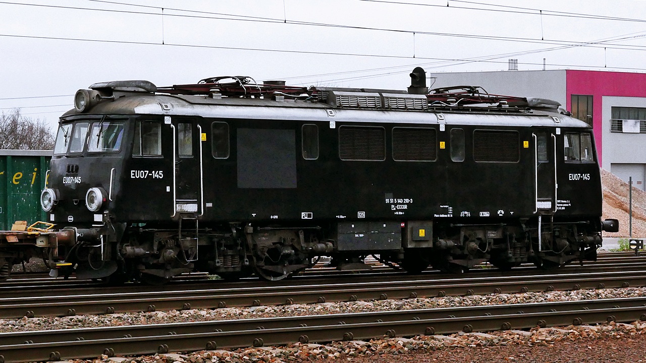 EU07-145
