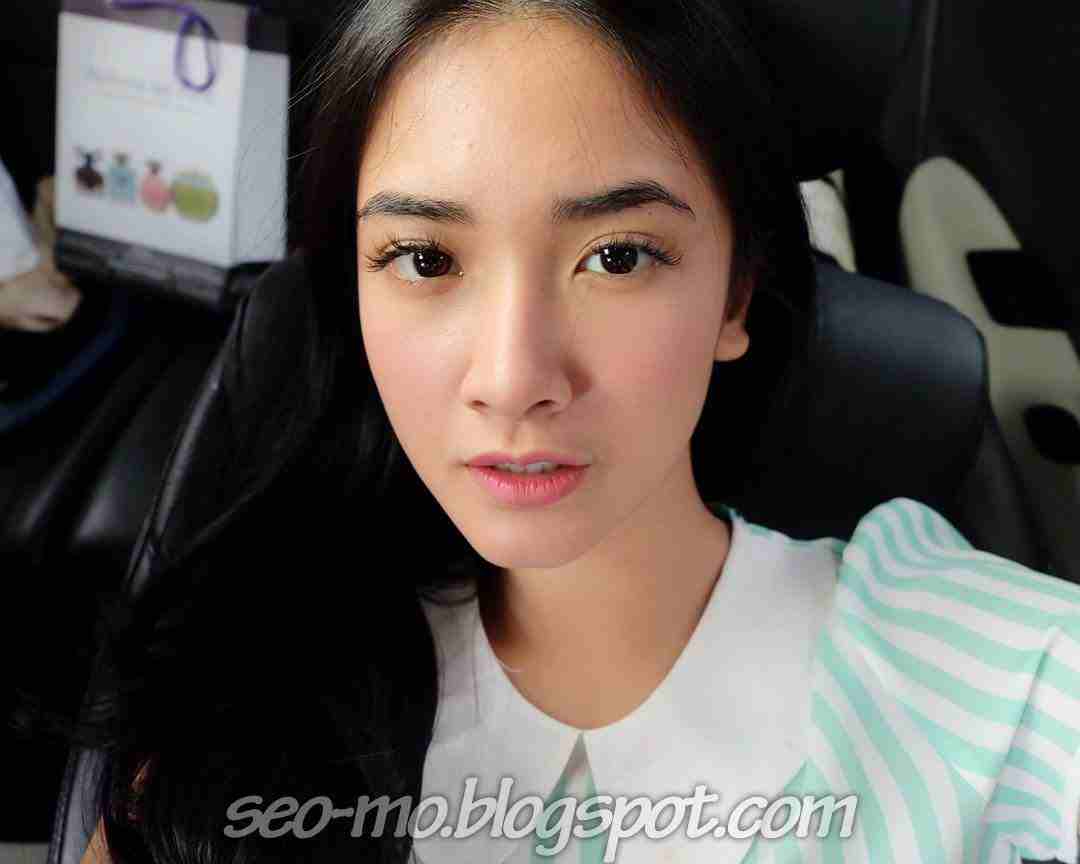 Biodata dan Foto Nadya Arina Terbaru