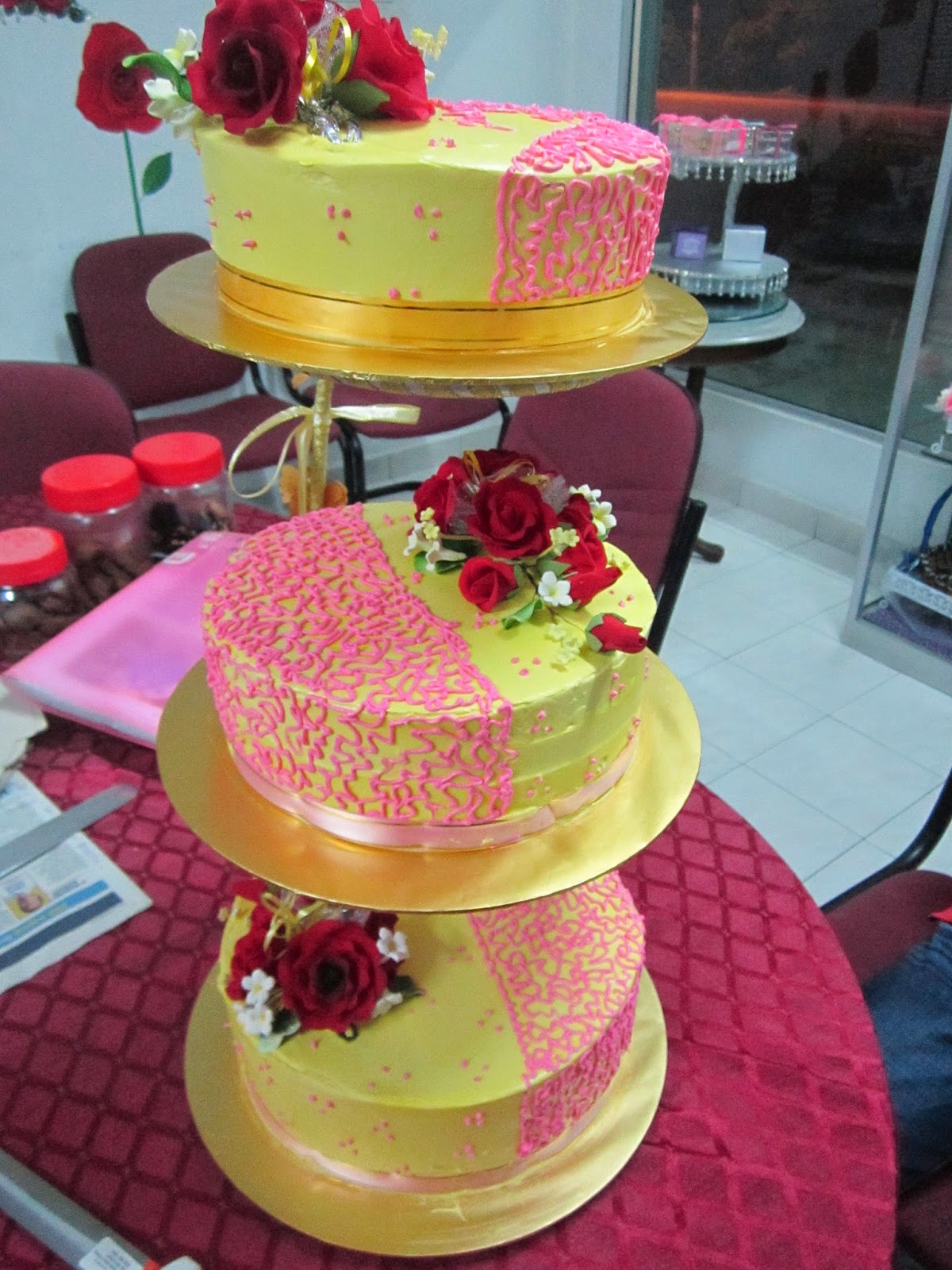 Anika MyRasa: KEK KAHWIN 3 TINGKAT- KUNING DAN PINK