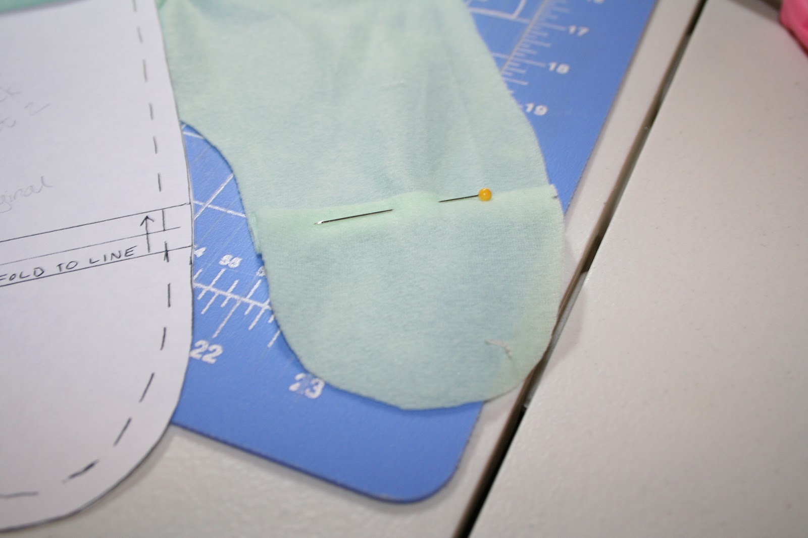 The Bybee Blog: Micro-Preemie/Preemie Gown and Sleeper Tutorial