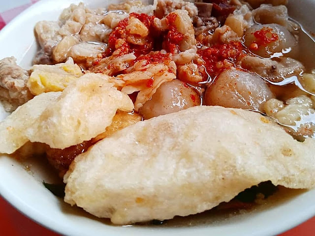 Oh, Ini Rasanya Bakso Aci Ganteng? | Curhat Si Ambu