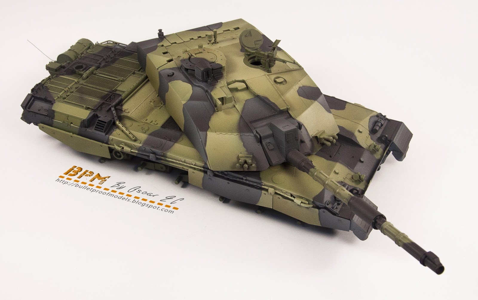 Bulletproof Models: Challenger II Kfor (Base)