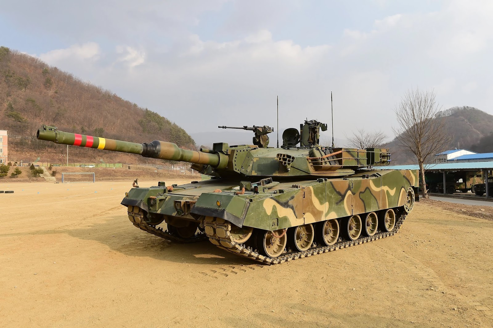 AAG_th บันทึกประจำวัน: เกาหลีใต้วางแผนจะปรับปรุงรถถังหลัก K1A2