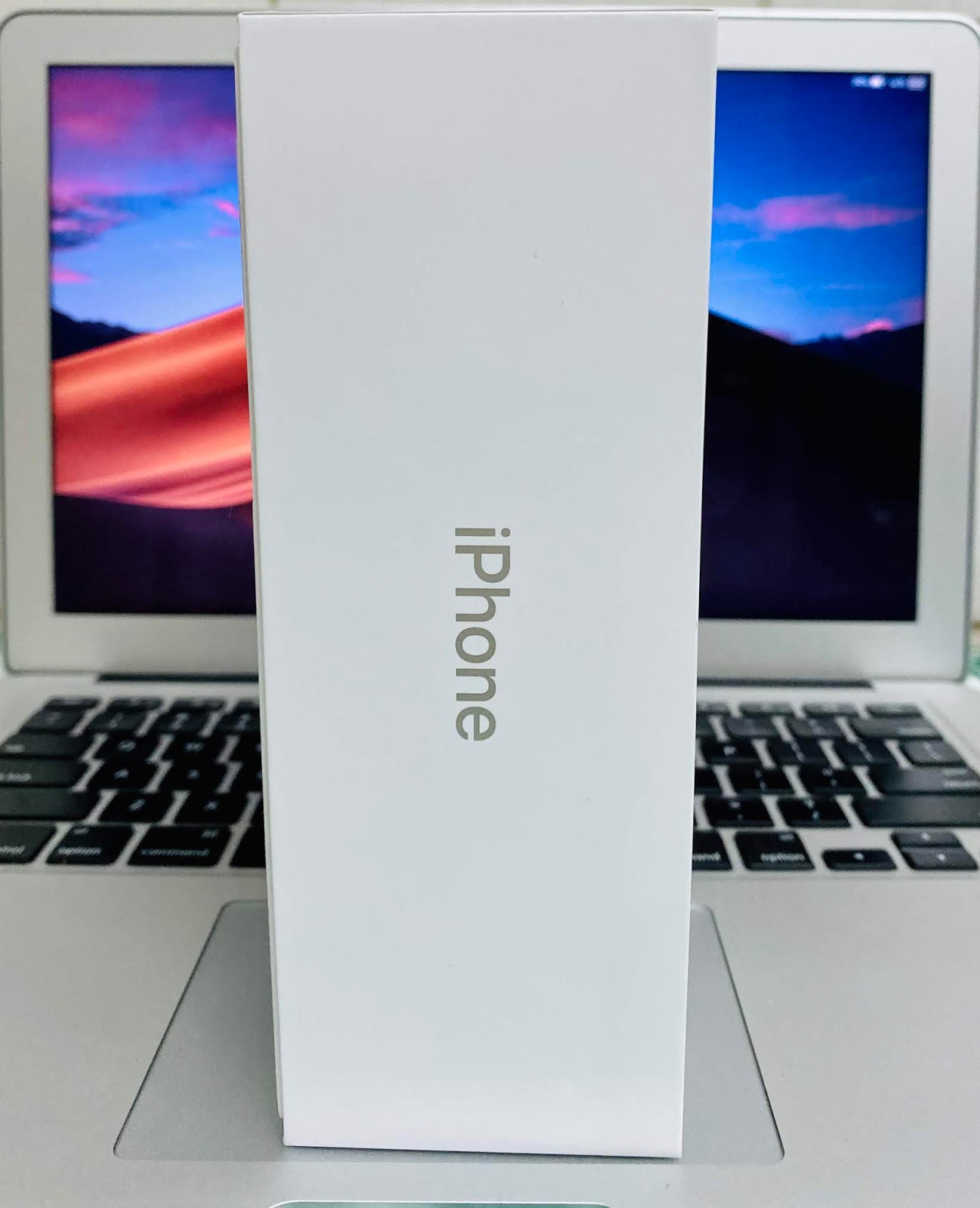 iPhone 11 Unboxing Review UAE Version - Ceddy's Random