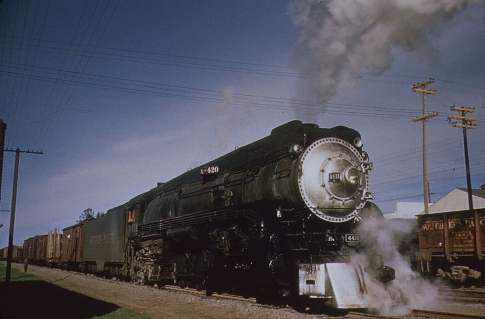 Models and Kitbashes by NightOwlModeler: Modeling SP Road Engines (Part ...