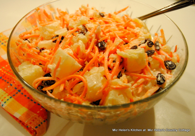 Old Fashioned Carrot Salad