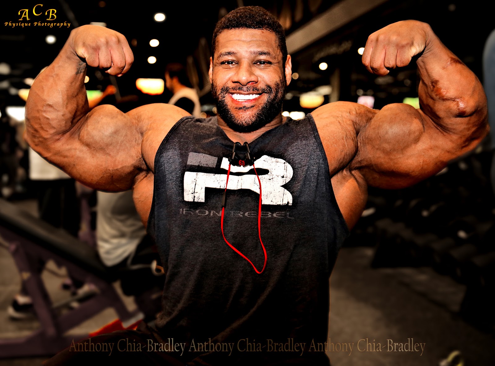 Muscle Lover: Biceps & Biceps (3)