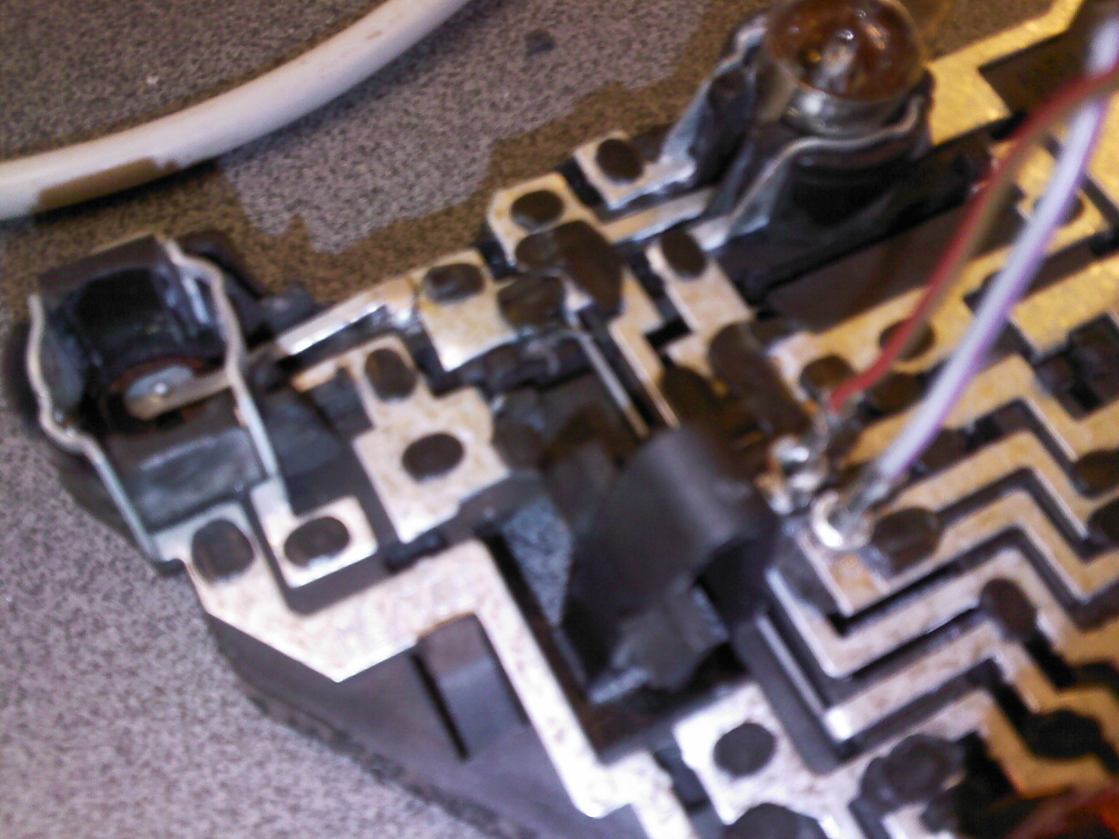 BMW repair & retrofit: BMW E36 OBC check control retrofit (EN)