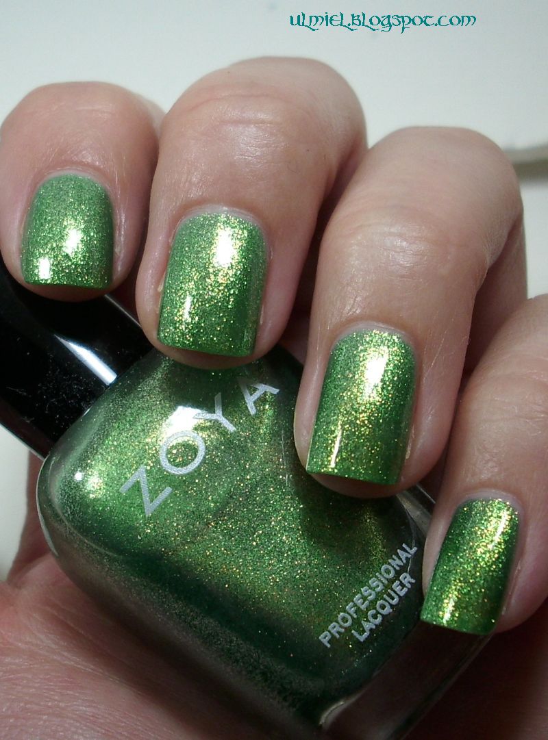 Did someone say nail polish?: Zoya ~ Skylar and Apple