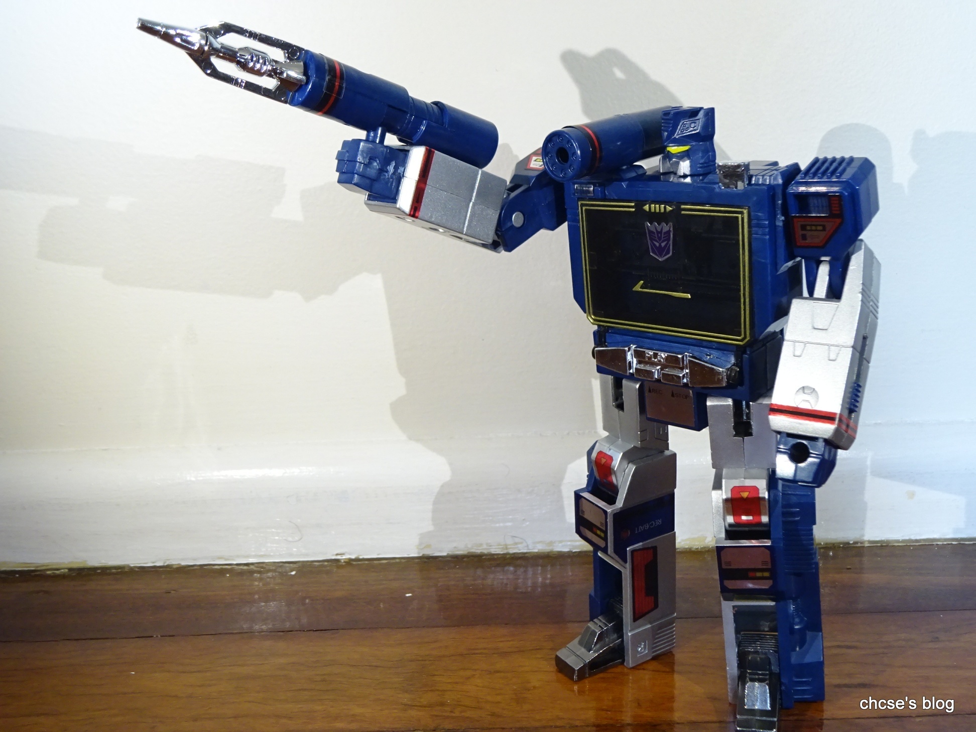 ChCse's blog: Toy Review: Transformers Generation 1 Soundwave w ...