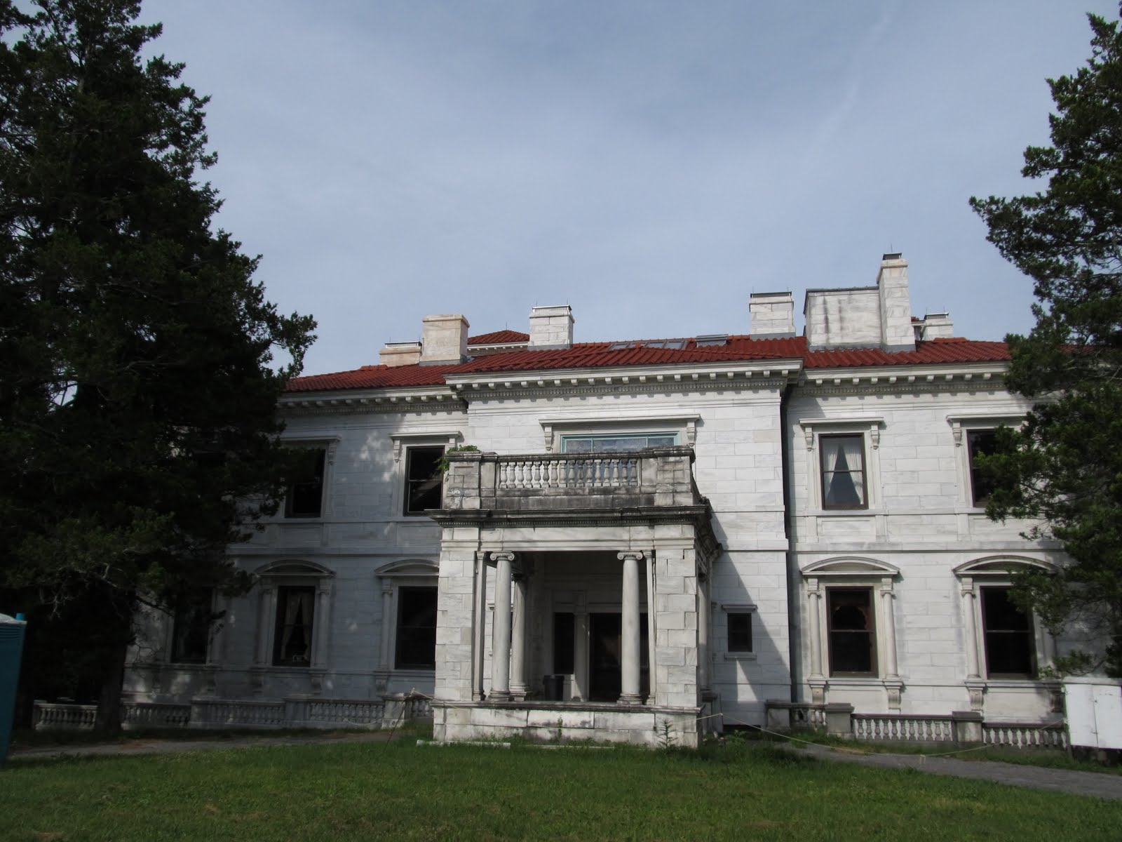 Abandoned Albemarle: Swannanoa Palace, Afton Mountain