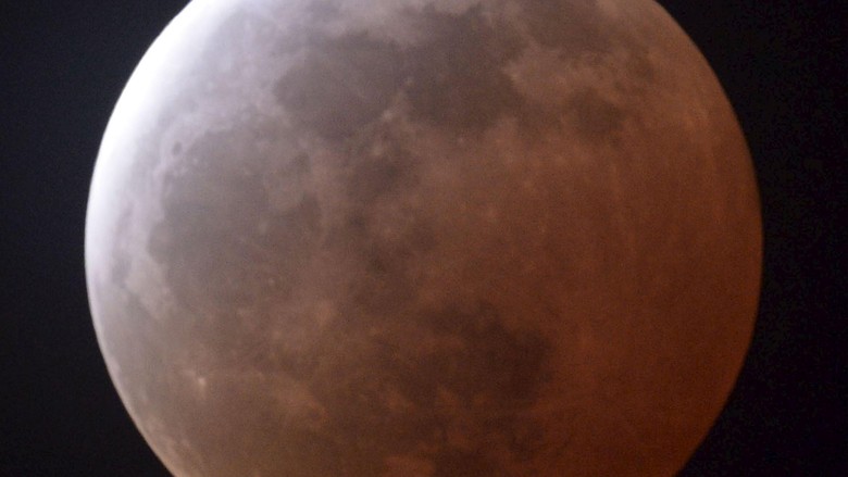 GERHANA BULAN MERAH Tiap 18 Tahun Sekali Terjadi 28 September, Bakal ...