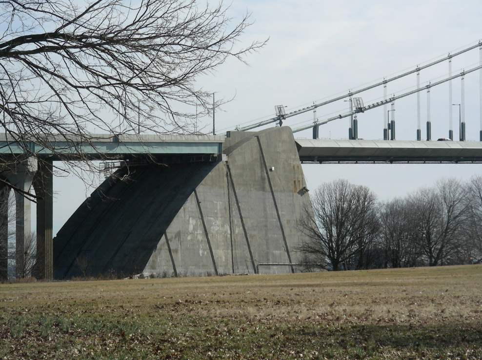 clocktowertenants.com: it ain't just London Bridge that's falling down