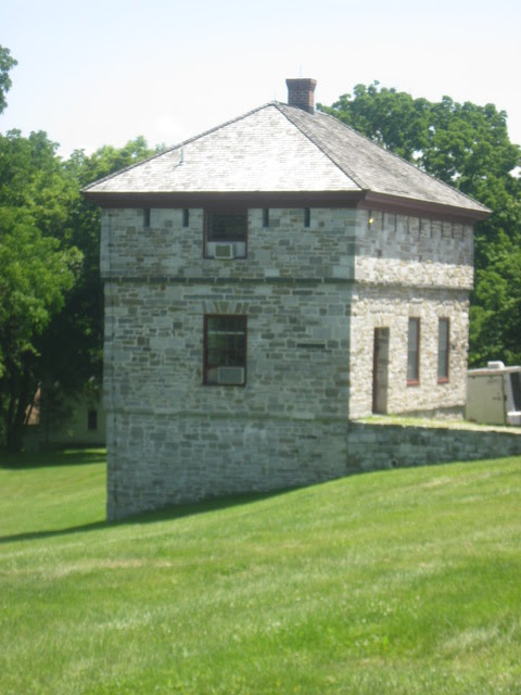 History for Fun, Profit, and Insight: Old Fort Johnson and Johnson Hall ...