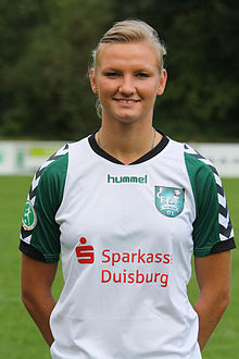Beautiful Female Football Players: Female Footballer - Alexandra Popp ...